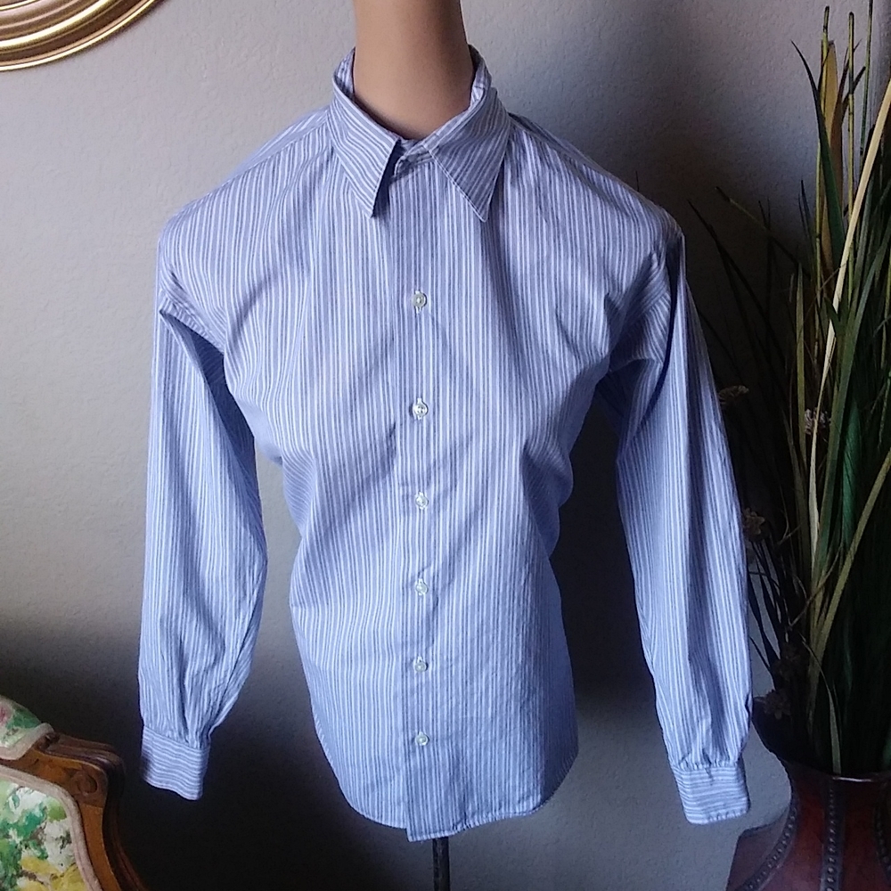 Barneys New York Men's Blue Striped Dress Shirt. Small - Gem